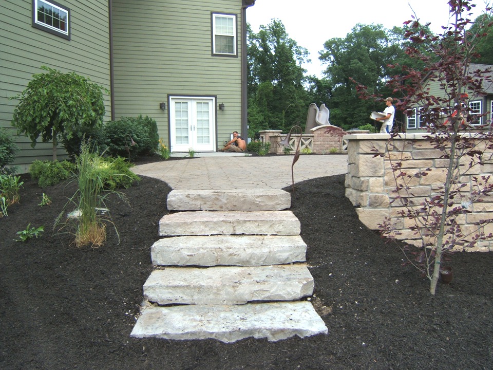Stone Steps 4 - Goetz LandscapingGoetz Landscaping