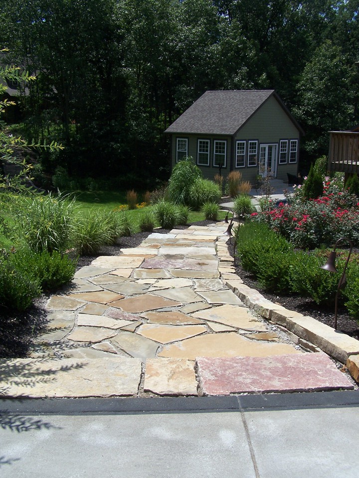 Bathhouse Stone Path - Goetz LandscapingGoetz Landscaping